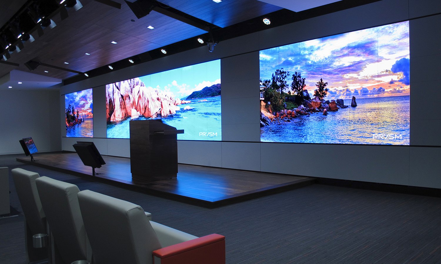 Video Wall Technology: Comparing LCD Thin Bezel Video Walls vs. Traditional LED Video Walls